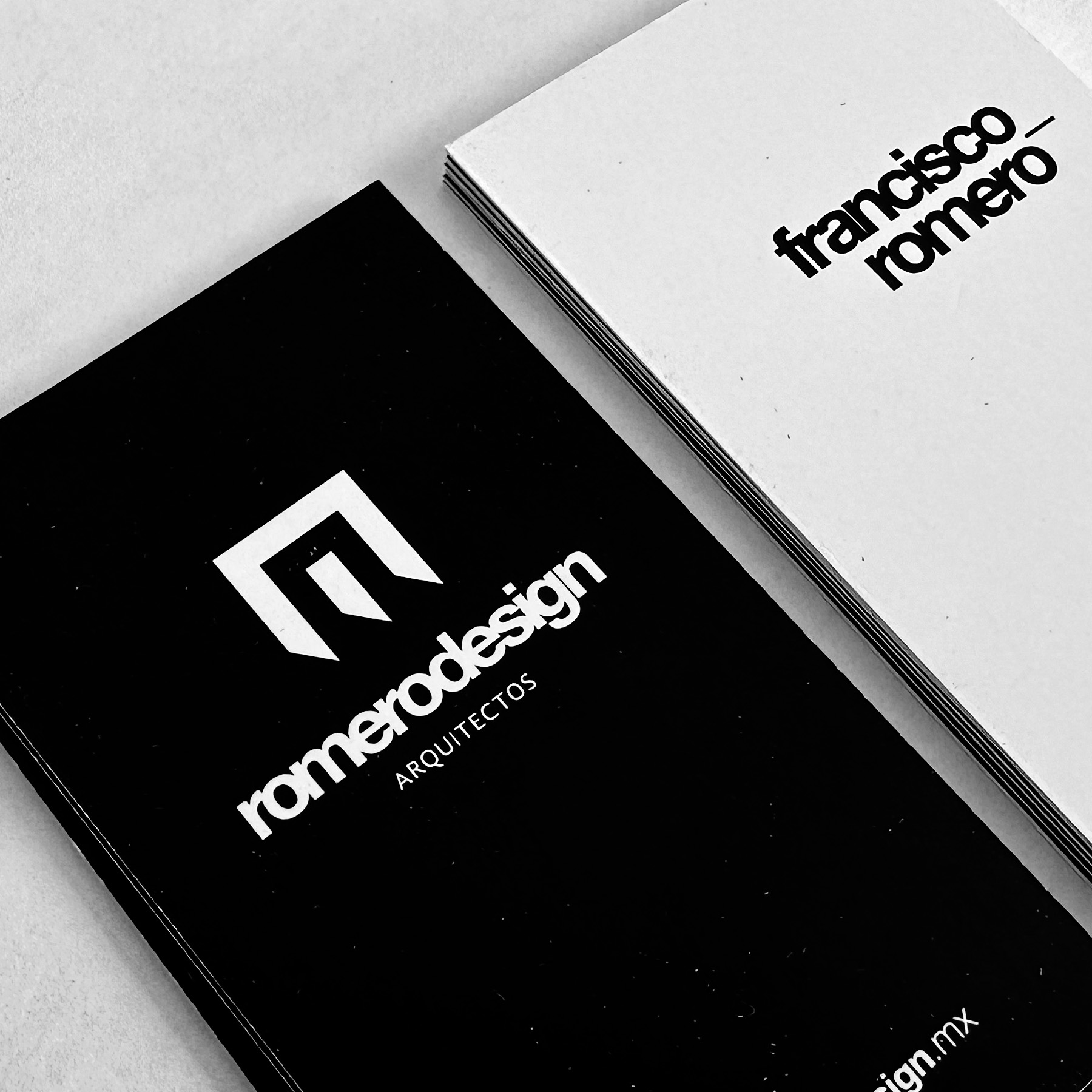 romero design™ - Logottica